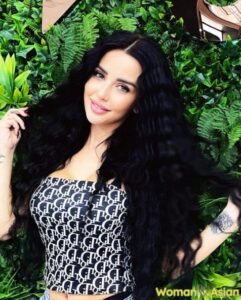 Charming Syrian Women: Why Are They Perfect for Marriage?